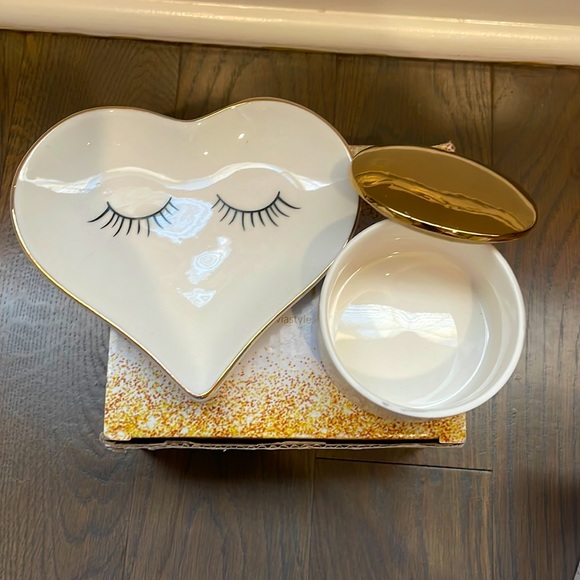 Jewelry | Kevia Marble Trinket Jar And Eyelashes Trinket Dish Set ...
